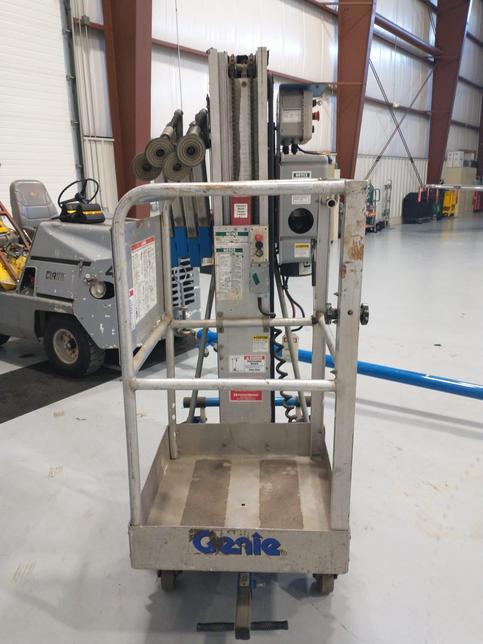 Genie AWP-25S man lift